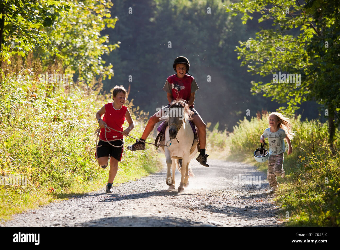 Pony ride hi-res stock photography and images - Alamy