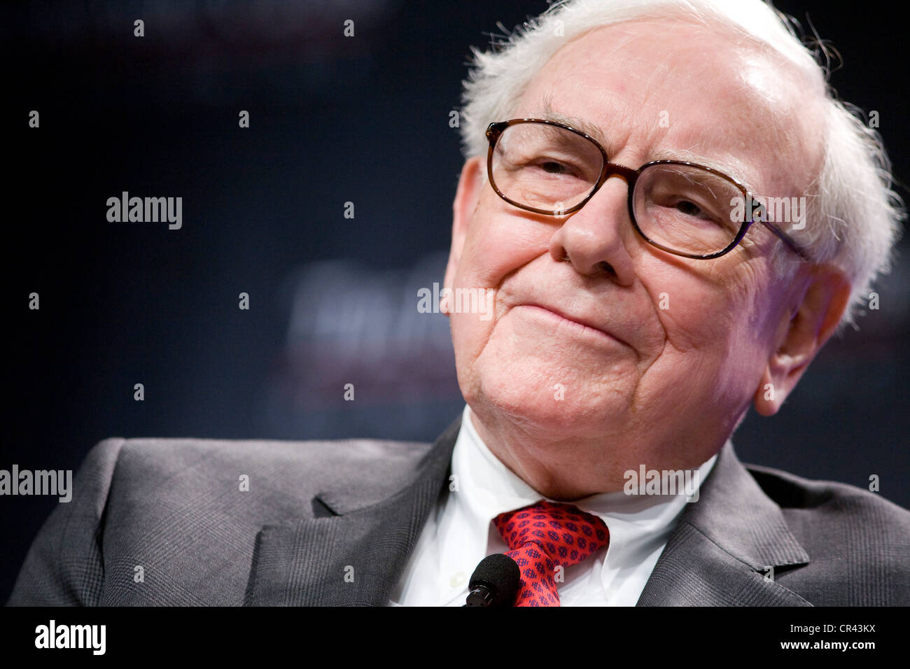 Warren buffett hi-res stock photography and images - Alamy
