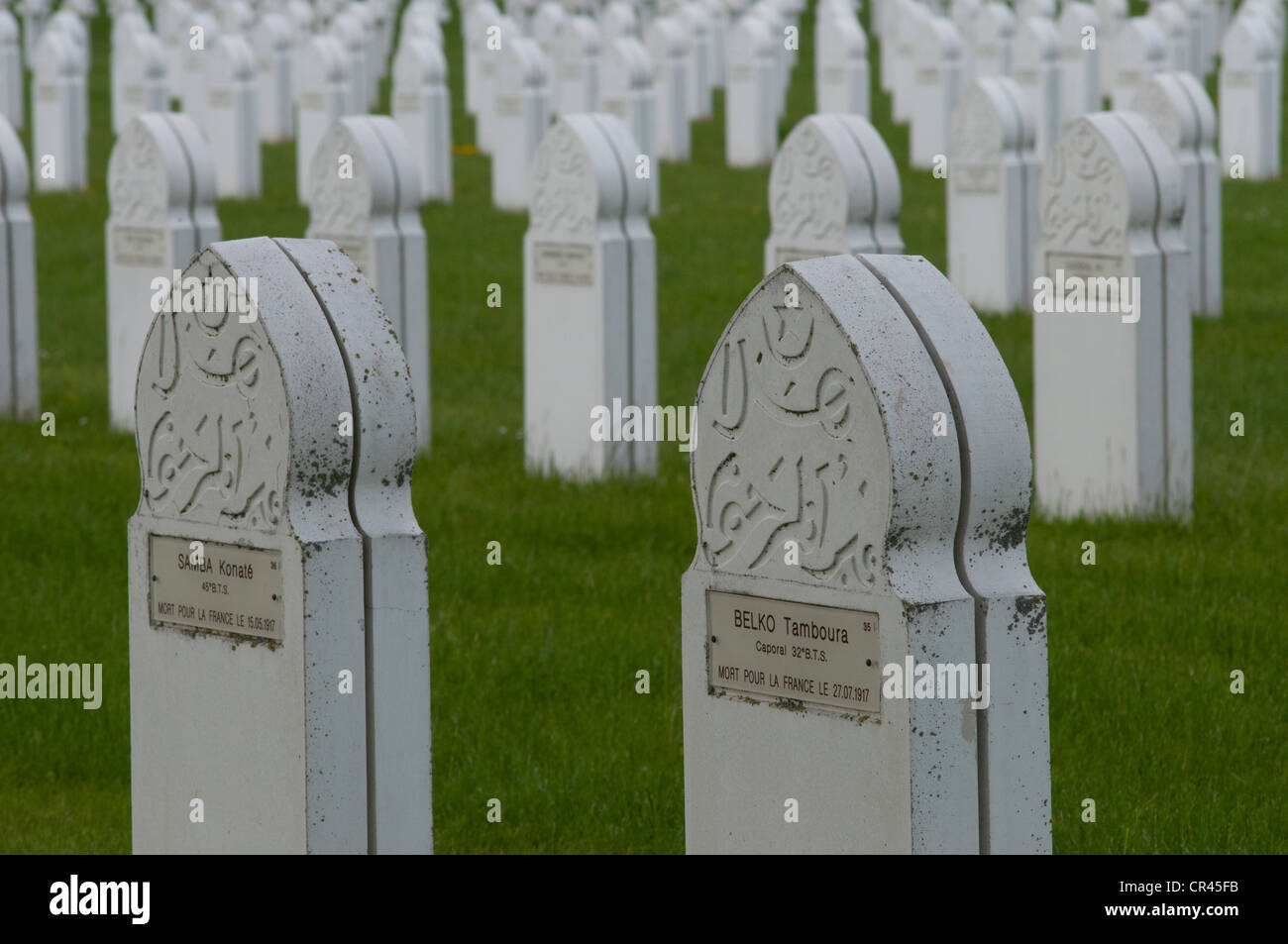 War graves of Muslim WW1 soldiers who fought for France, La Ferme de ...