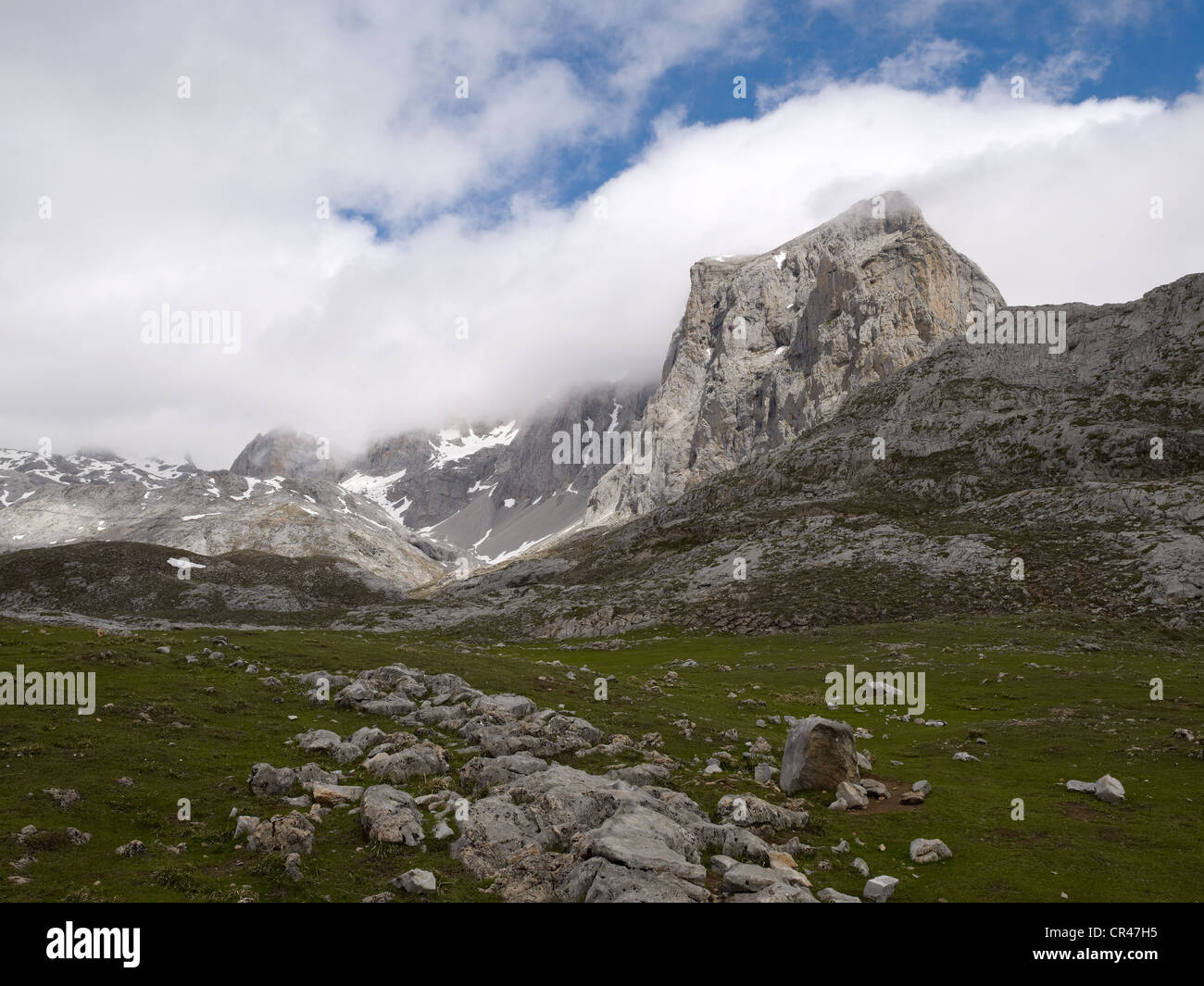 Limestone massif of the Picos de Europa mountains, Picos de Europa ...