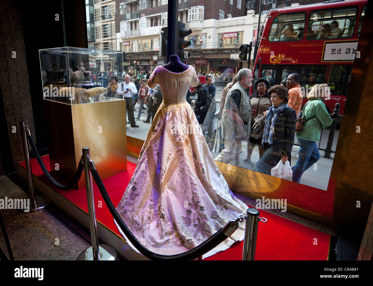 Harrods display window for the Queen's Diamond Jubilee, London, England ...