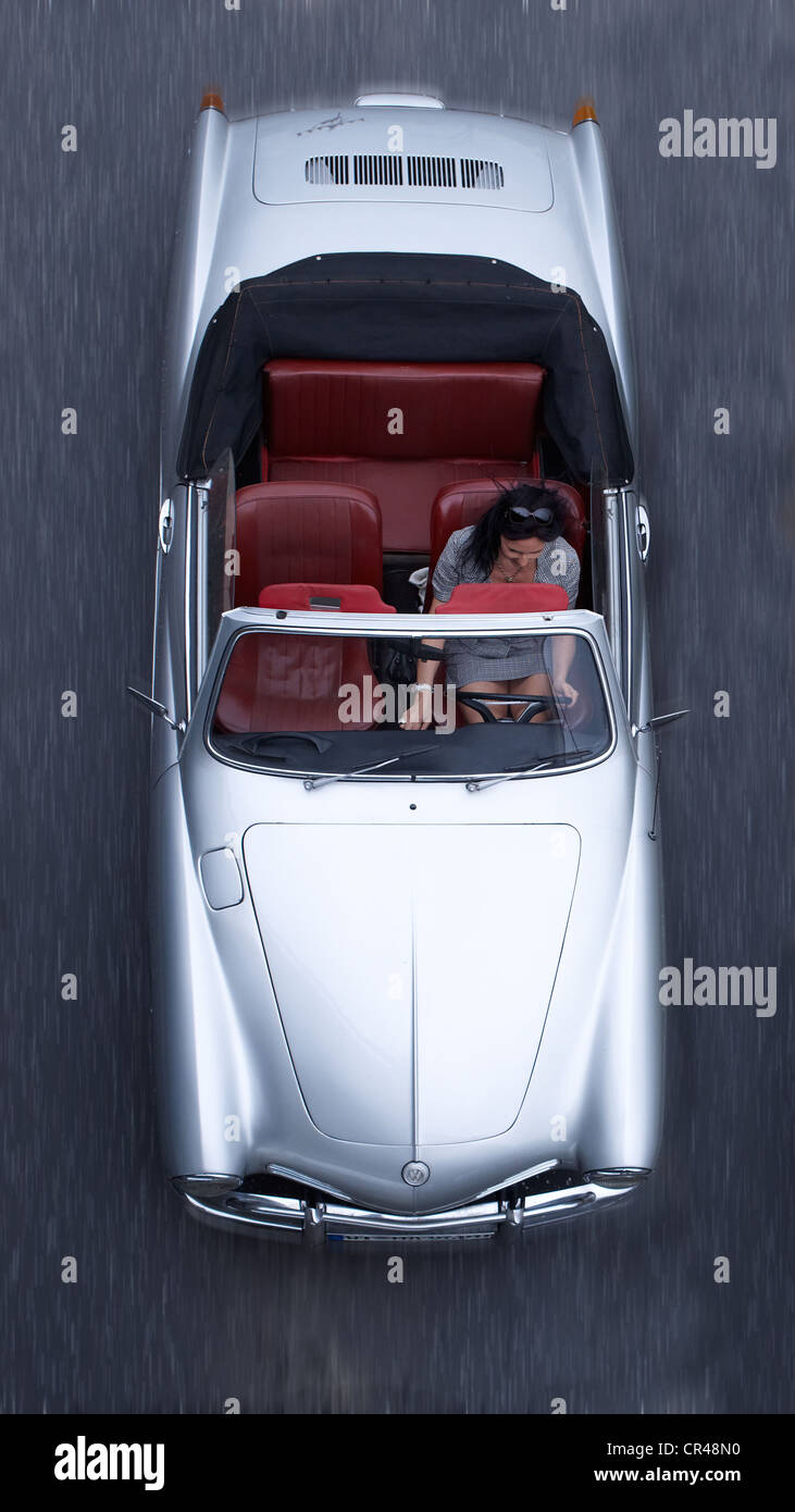 1950s woman driving a car hi-res stock photography and images - Alamy