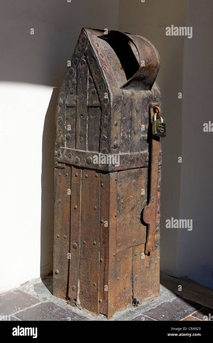 Offertory box hi-res stock photography and images - Alamy