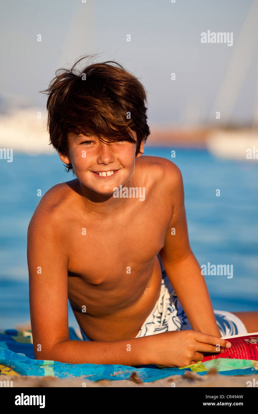 France, Corse du Sud, Rondinara beach, boy Stock Photo - Alamy