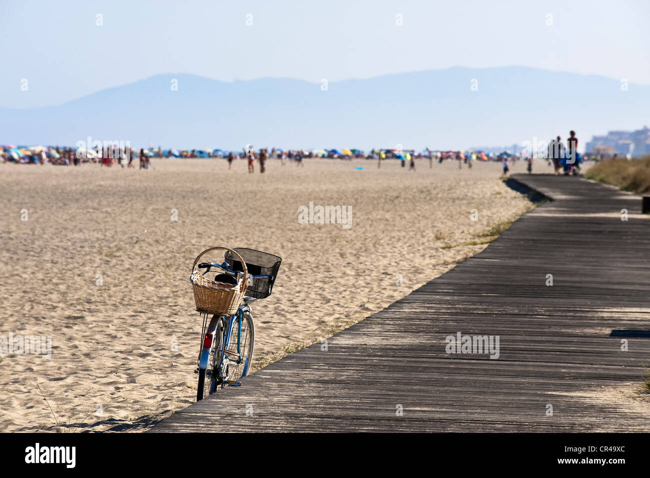 France, Aude, Corbieres, Port Leucate, beach of 18 km long, Pyrrenees ...