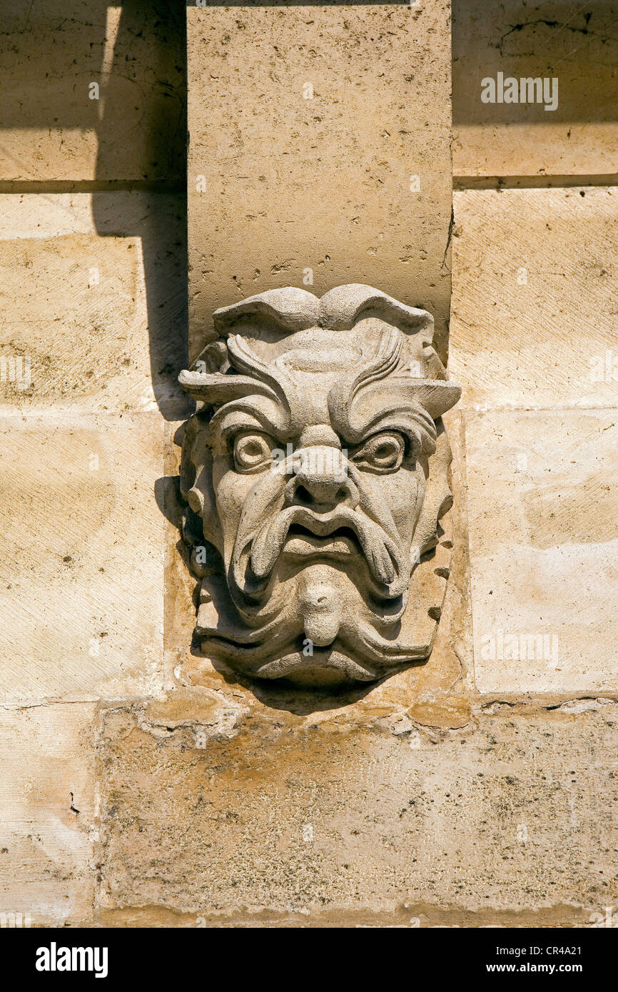 Masks paris hi-res stock photography and images - Alamy