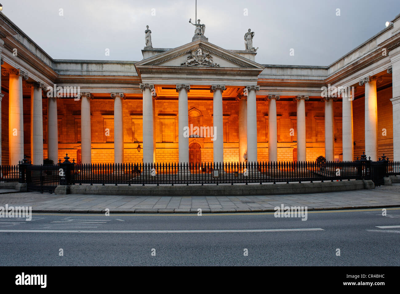 Economy bank ireland hi-res stock photography and images - Alamy