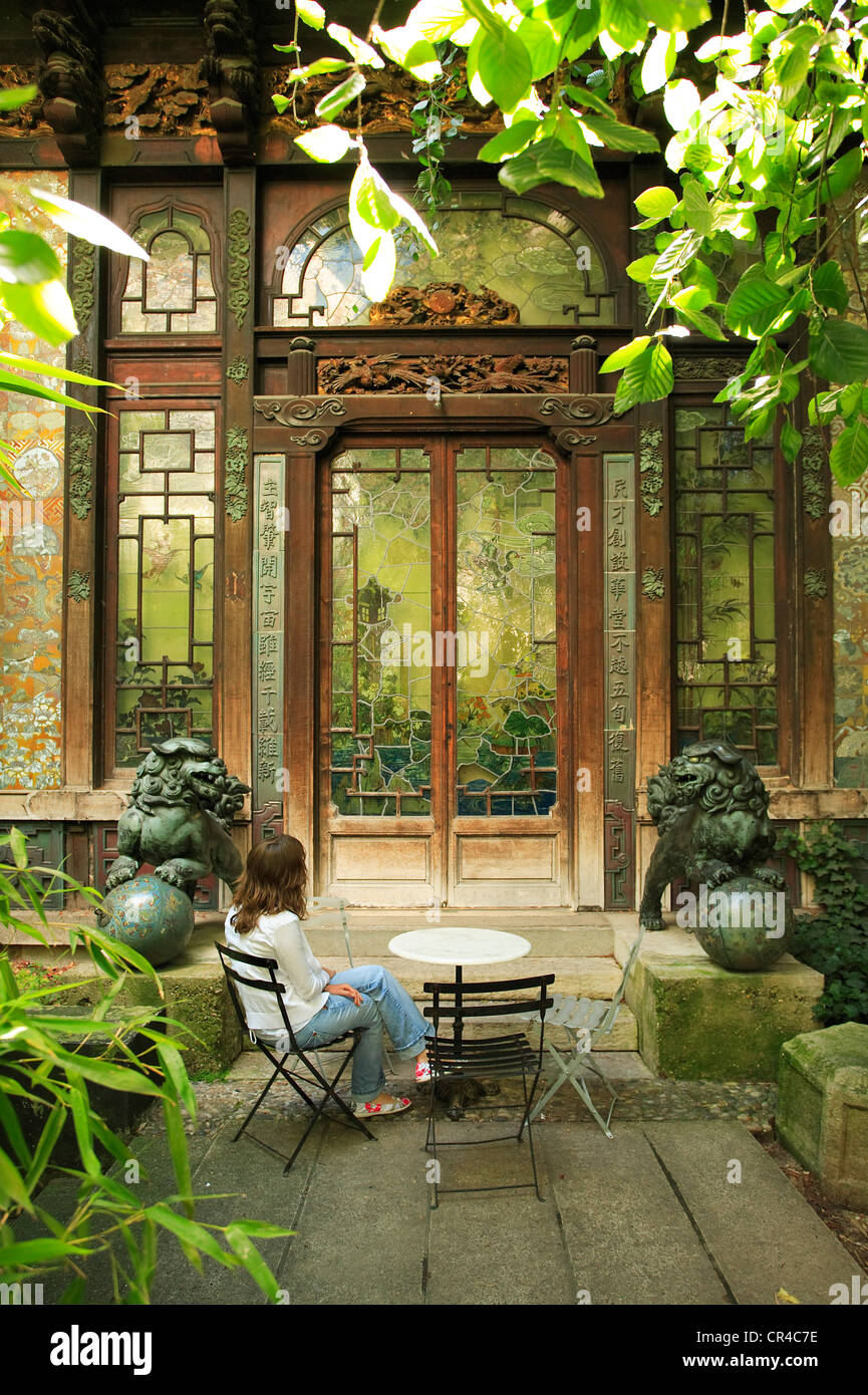 France, Paris, the Jardin de la Pagode (Pagoda Garden Stock Photo - Alamy