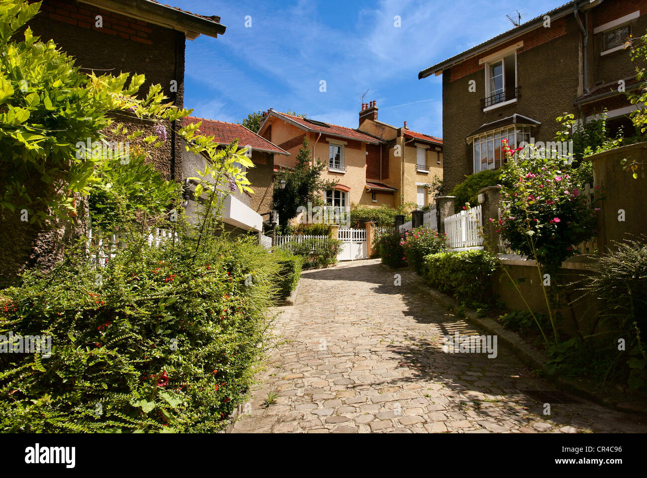 Mouzaia paris hi-res stock photography and images - Alamy