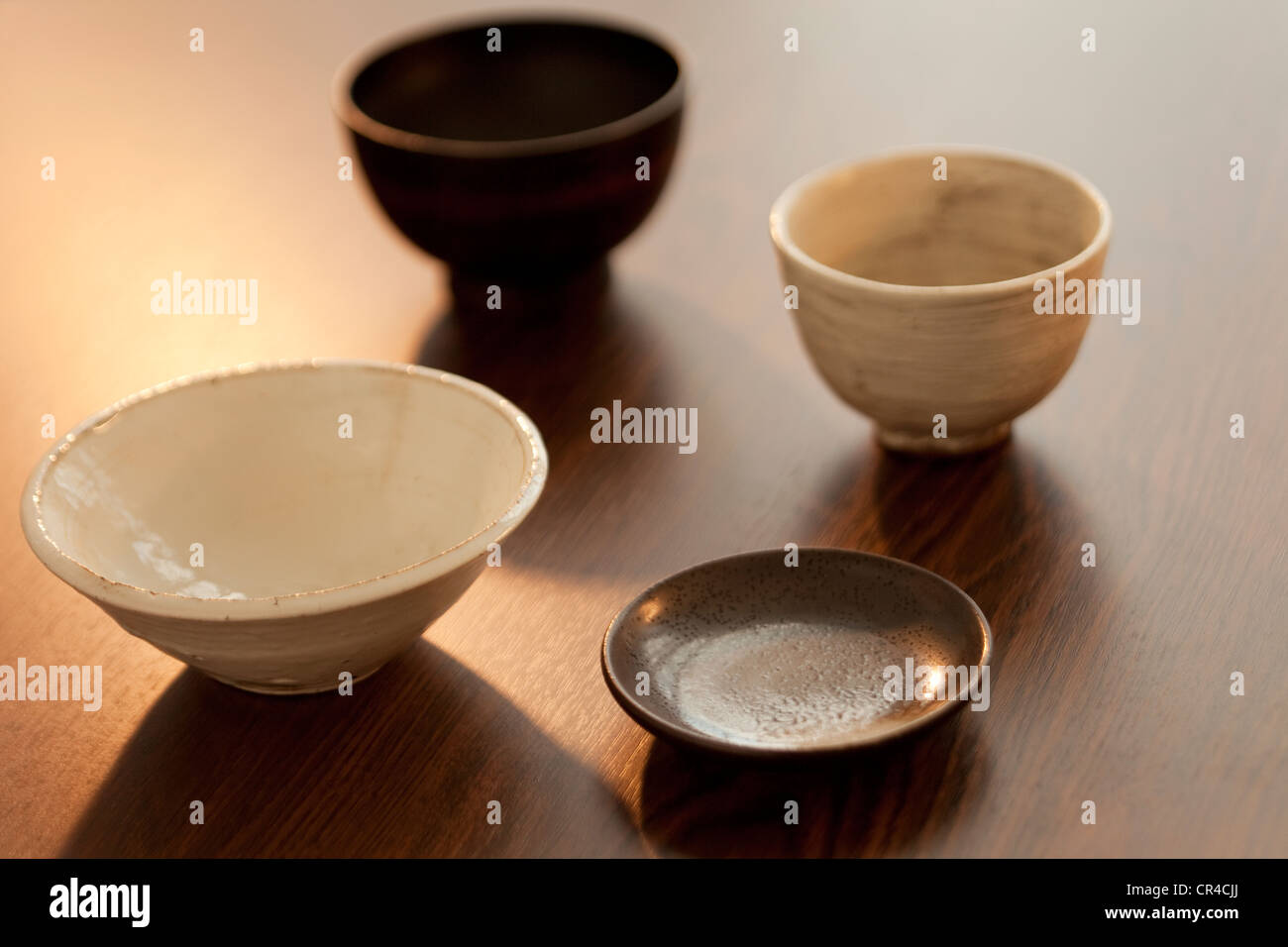 Japanese saucers hi-res stock photography and images - Alamy
