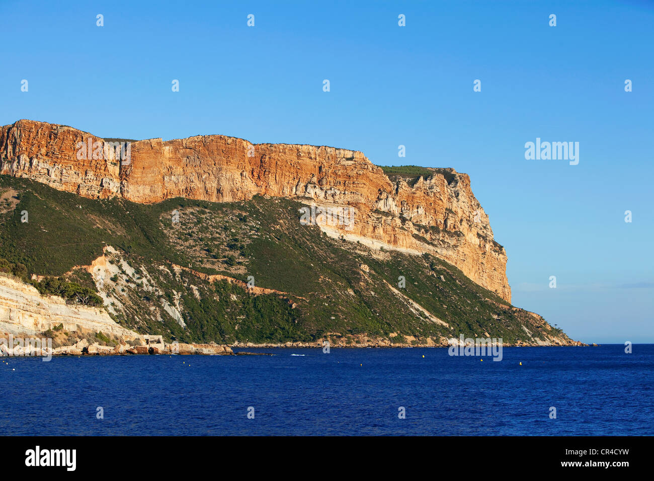 View cassis cliff cap hi-res stock photography and images - Alamy