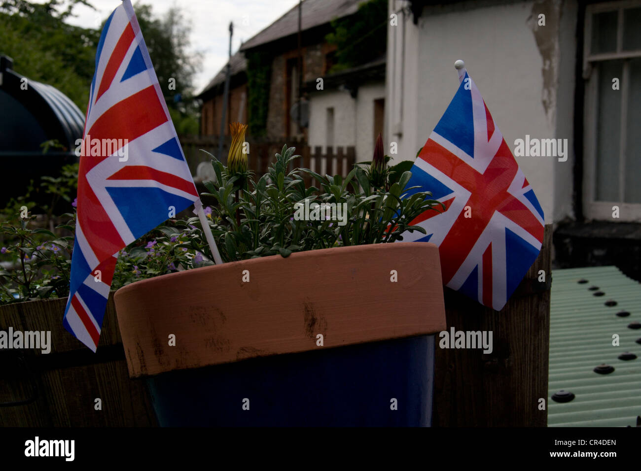 Pot of flag hi-res stock photography and images - Alamy