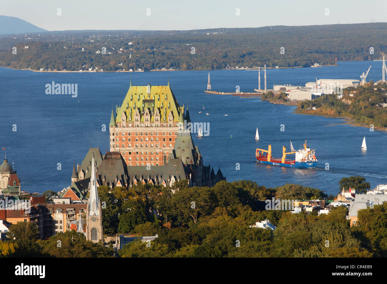 Chateau Frontenac and St Lawrence river, Quebec City, UNESCO World ...