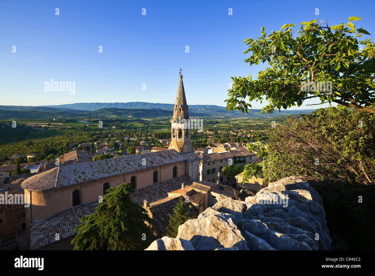 France, Vaucluse, Luberon, St Saturnin les Apt, church Stock Photo - Alamy