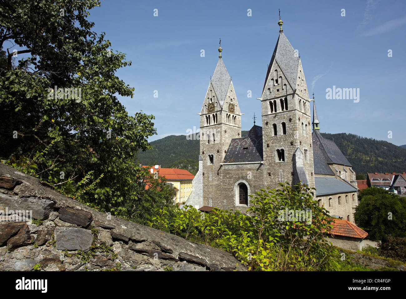 Medieval parish churches hi-res stock photography and images - Alamy