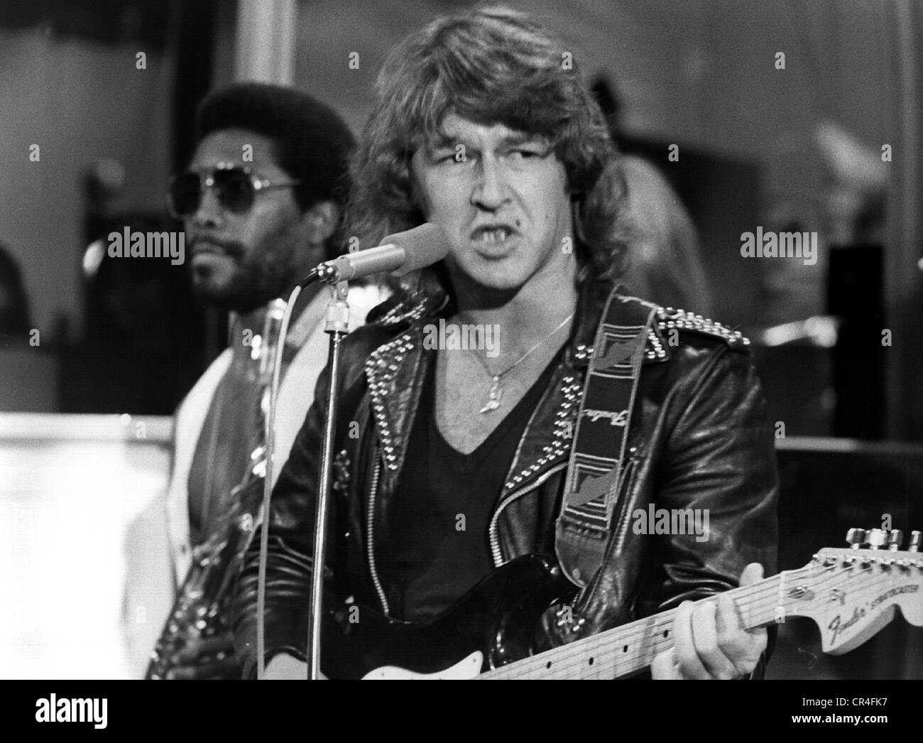 Maffay, Peter, * 30.8.1949, German rock singer, half length, during a ...
