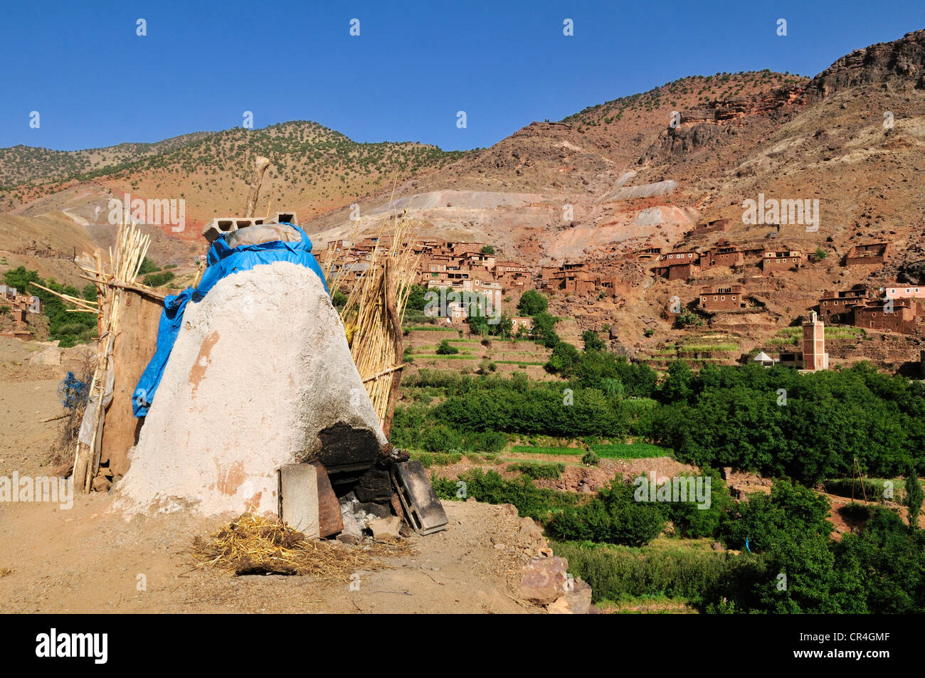Arabic oven hi-res stock photography and images - Alamy