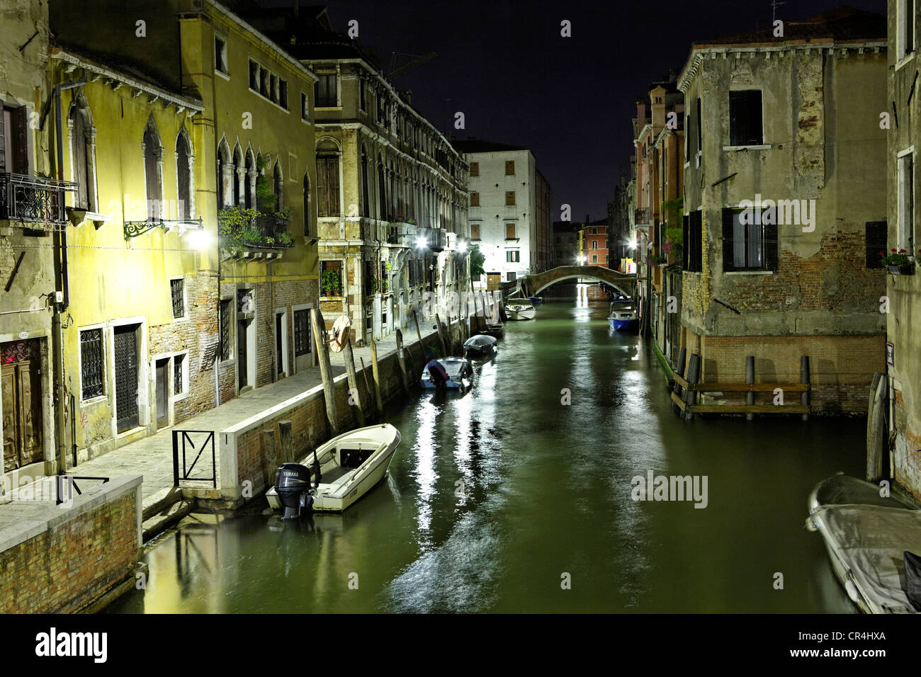 Canal, Cannaregio district, Venice, UNESCO World Heritage Site, Venetia ...