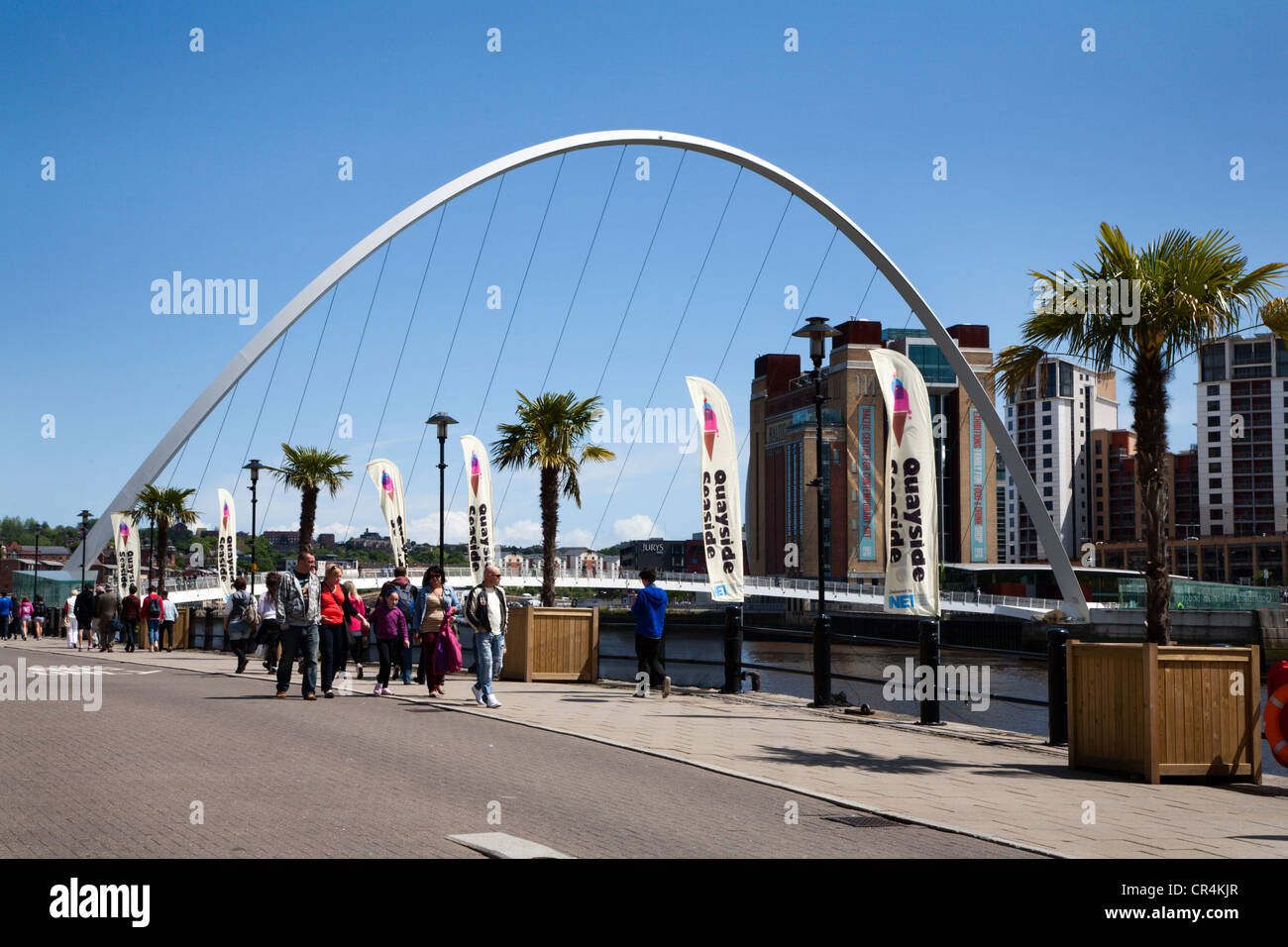 Quayside seaside hi-res stock photography and images - Alamy