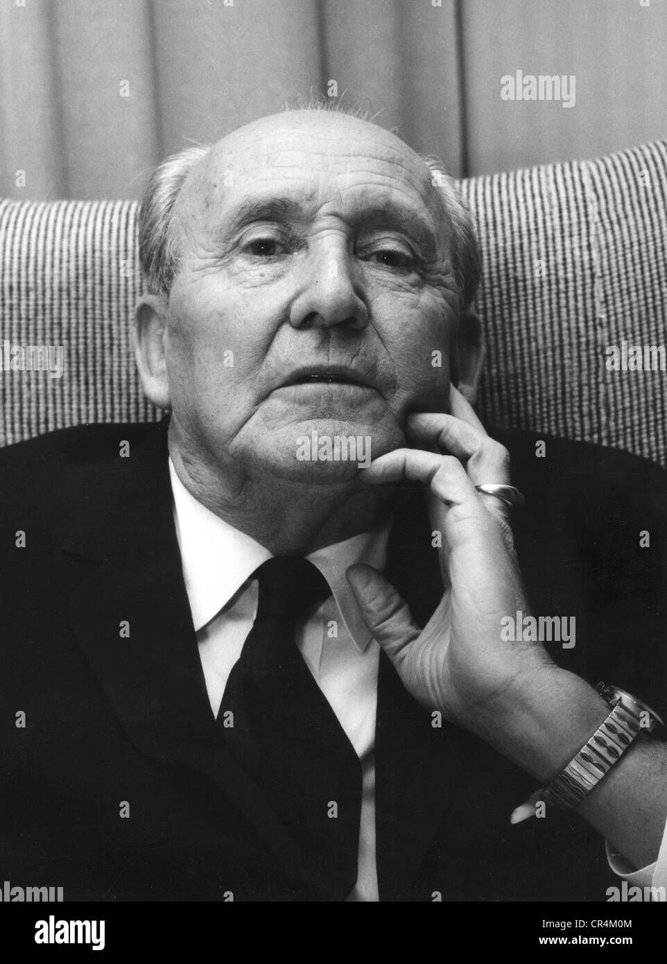 Roy portrait hi-res stock photography and images - Alamy