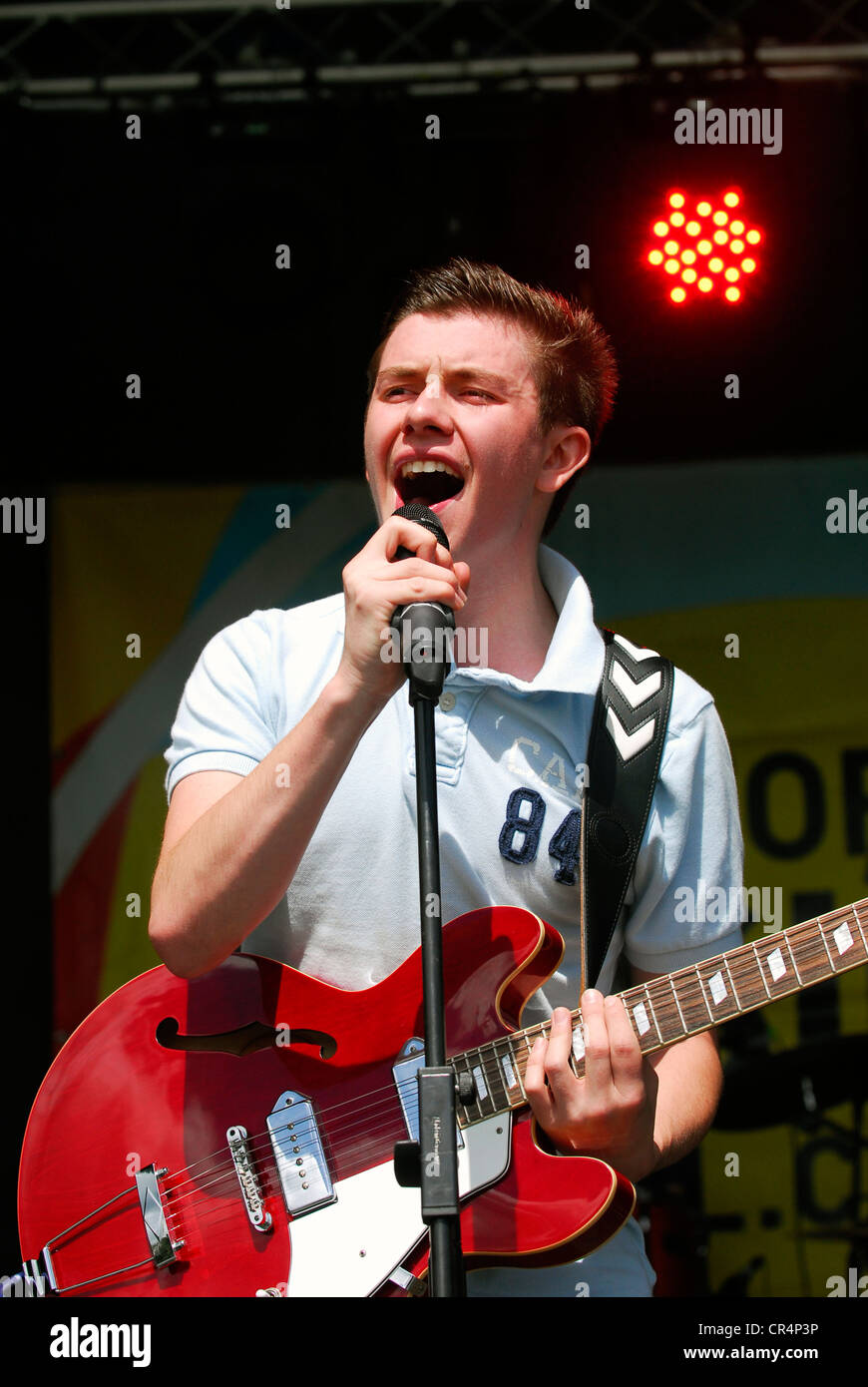 Lead singer of boy band Flash Fires performing at Alresford Music ...
