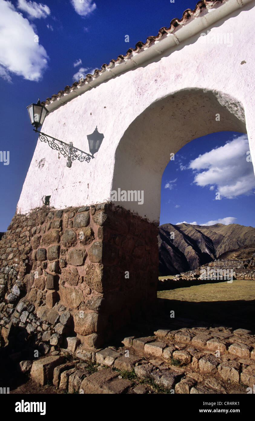 Colonial building in Chinchero. Cuzco Department, Peru Stock Photo - Alamy