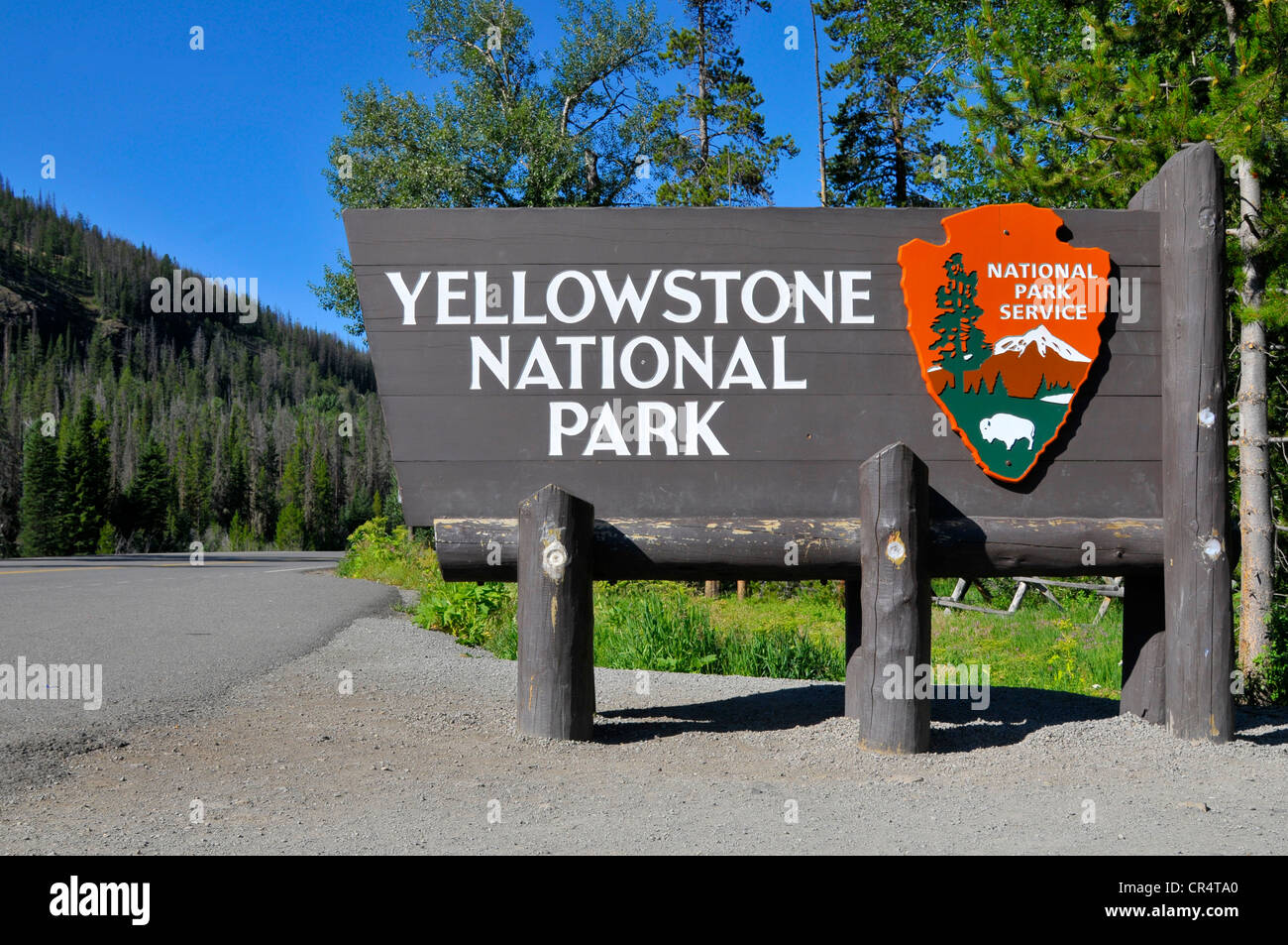 Welcome sign yellowstone hi-res stock photography and images - Alamy