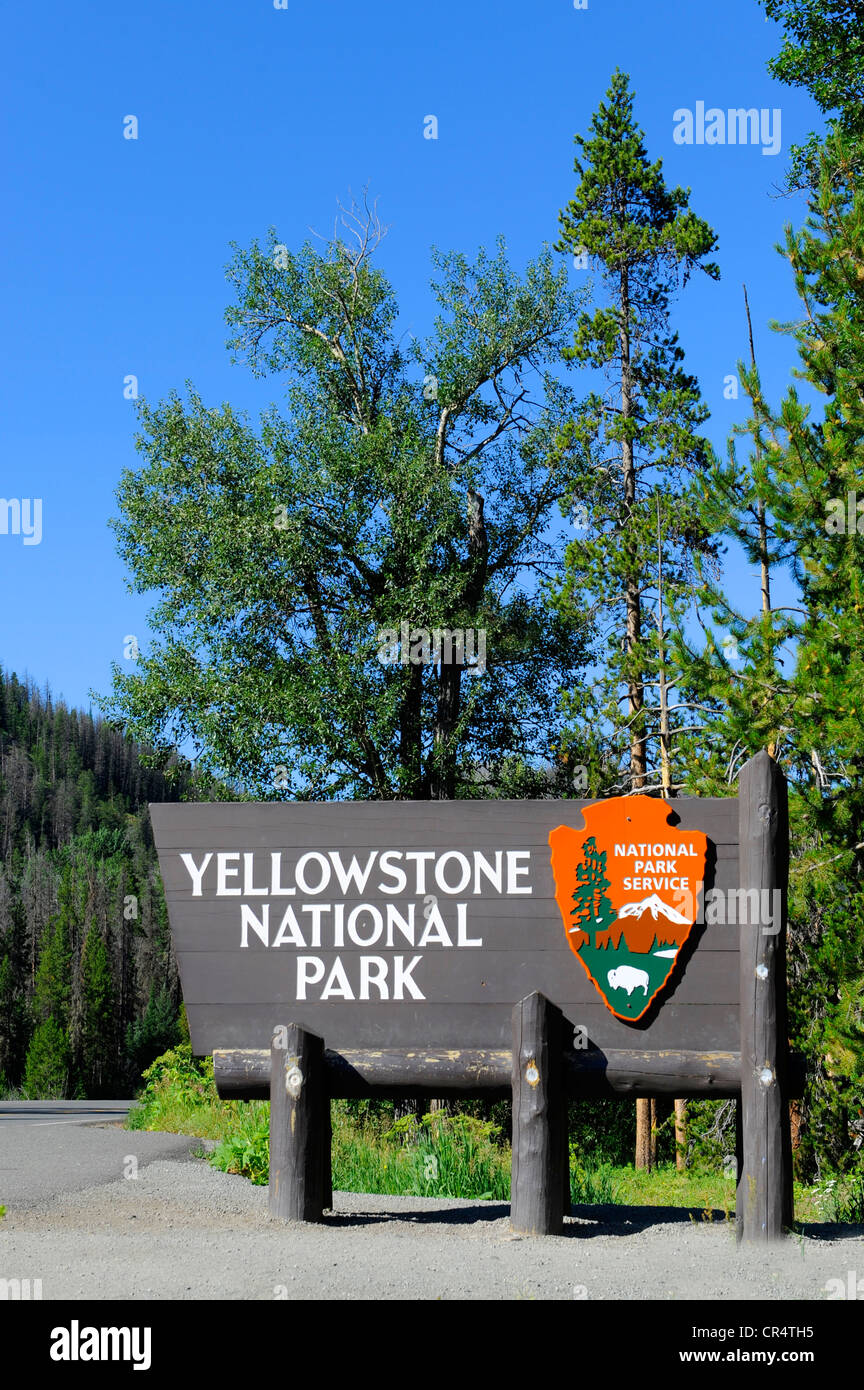 Welcome sign yellowstone hi-res stock photography and images - Alamy
