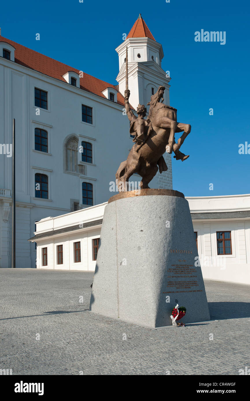 Statues bratislava hi-res stock photography and images - Alamy