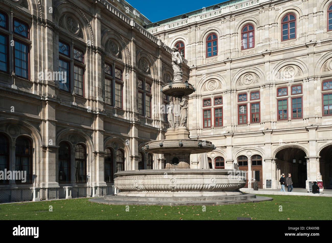 Fountain in front of the Wiener Staatsoper, Vienna State Opera, Austria ...