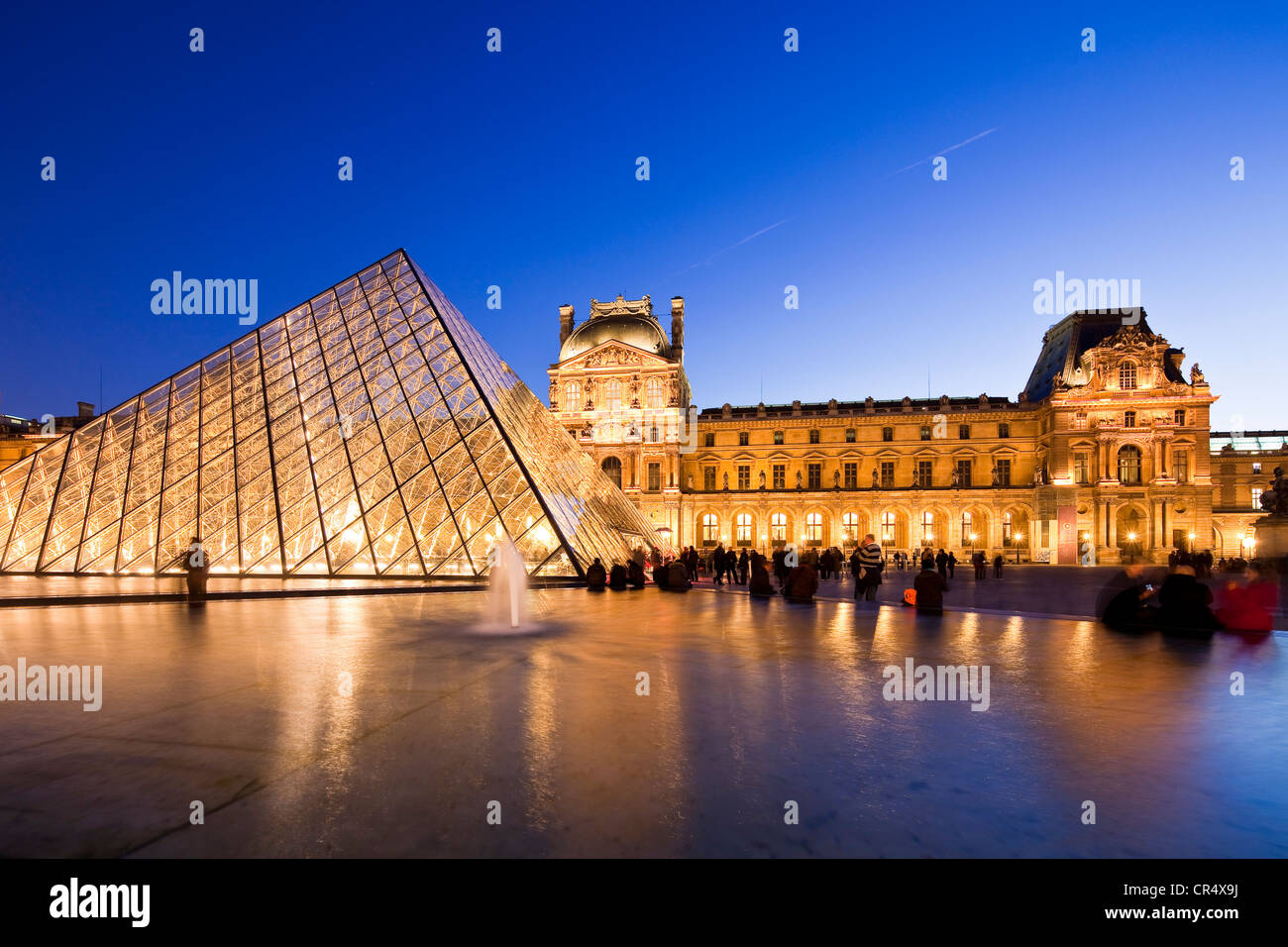 France, Paris, Louvre Museum and Pyramid by the architect Ieoh Ming Pei ...
