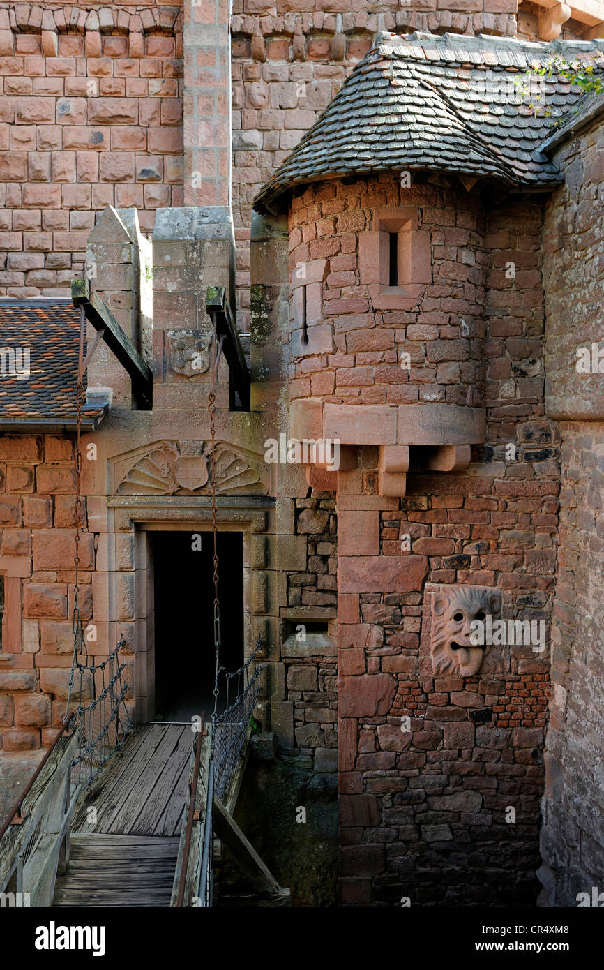 Door lintel decoration hi-res stock photography and images - Alamy