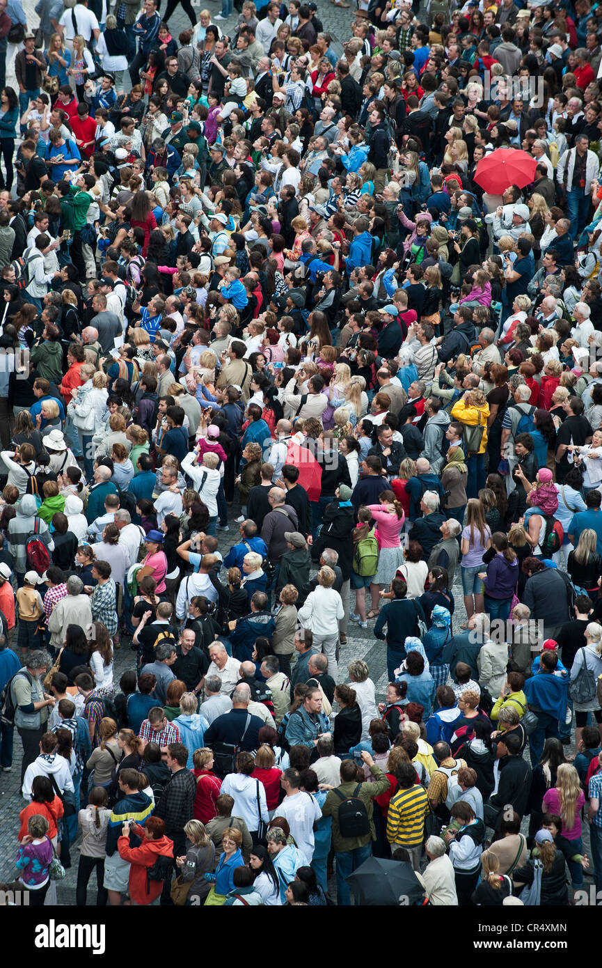 Crowd from above in front of the Old Town Hall, Prague, Bohemia, Czech ...