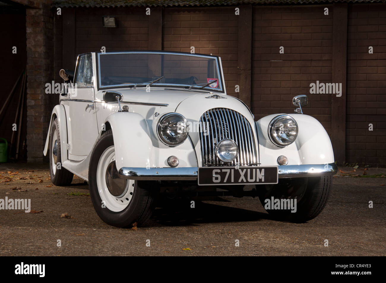 Traditional sports car hi-res stock photography and images - Alamy