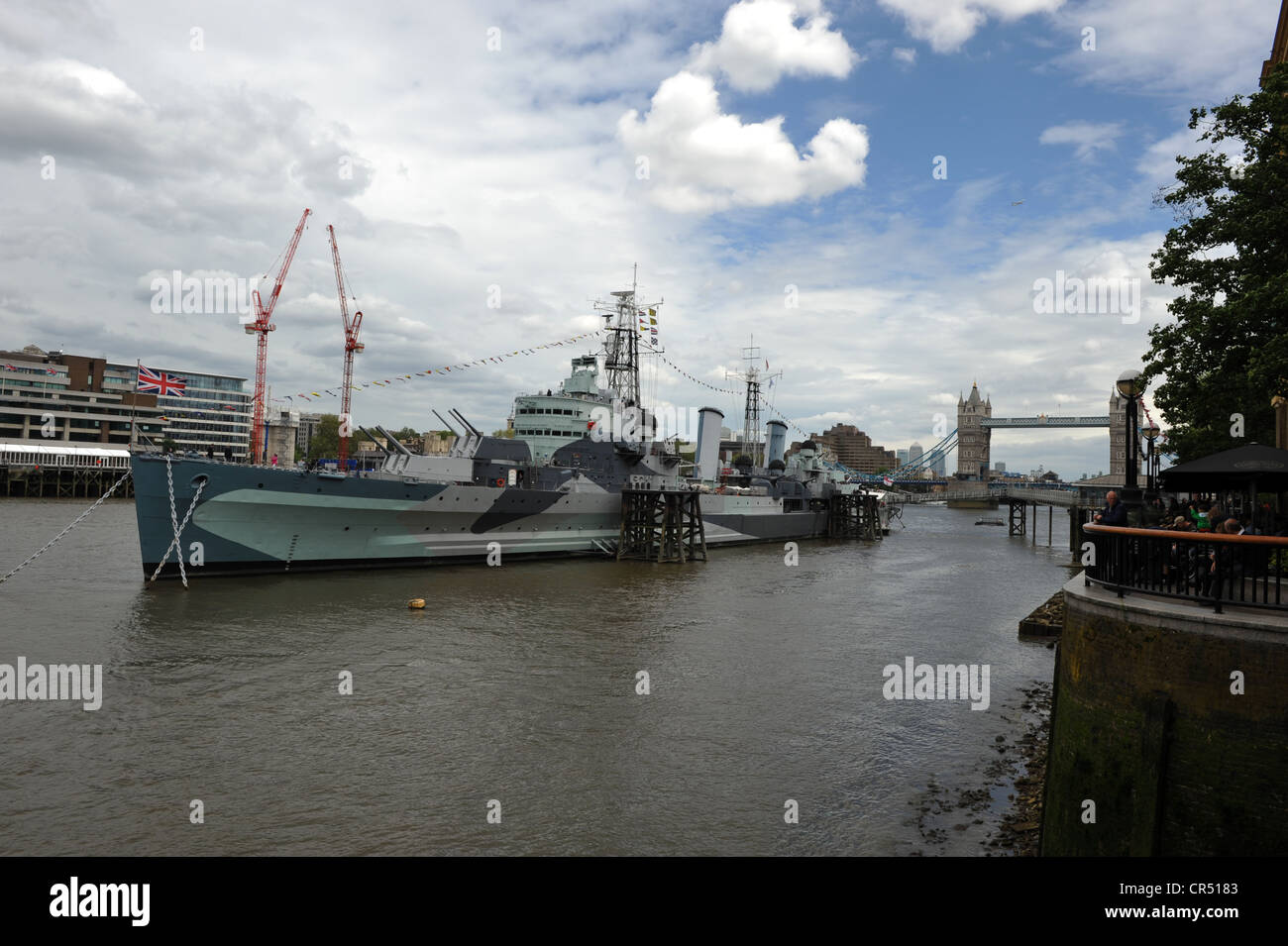 Thames ship hi-res stock photography and images - Alamy