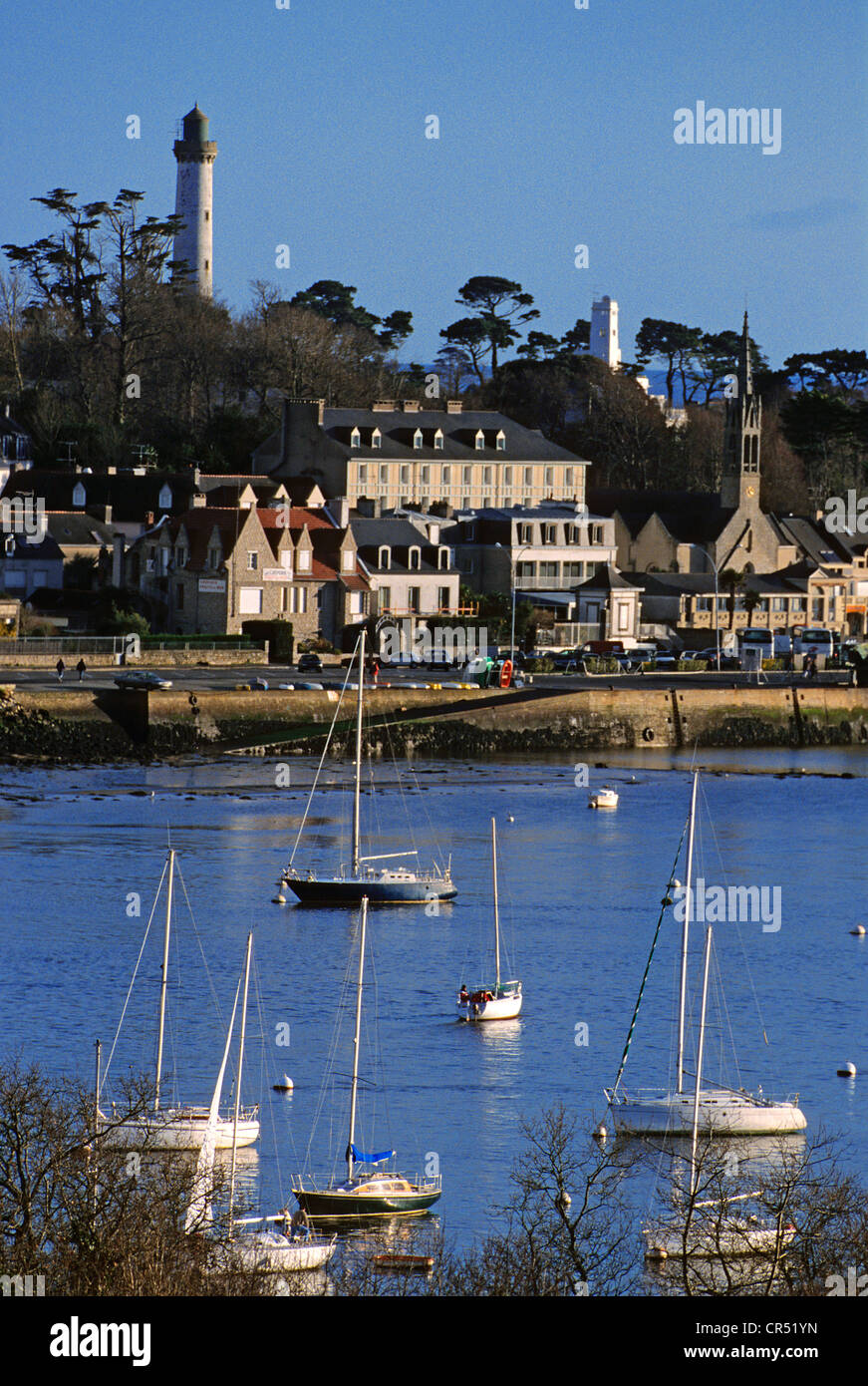France, Finistere, Benodet, river of Benodet, slipway of Benodet ...