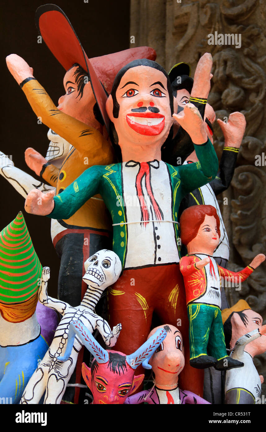 Paper mache craft hi-res stock photography and images - Alamy