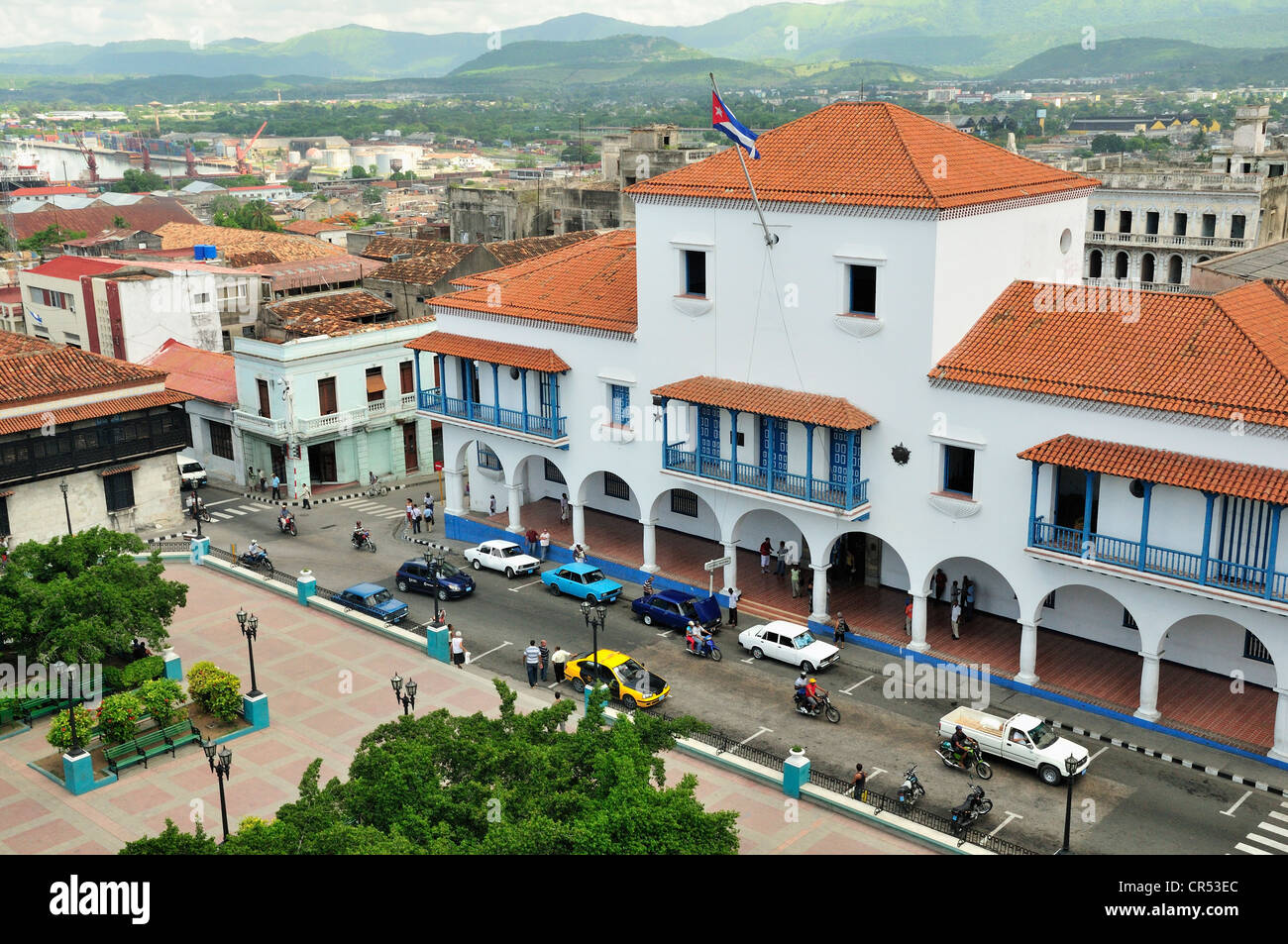 Santiago cuba buildings hi-res stock photography and images - Alamy