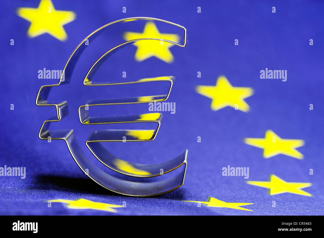 Euro symbol on the EU flag, symbolic image of the euro crisis Stock ...