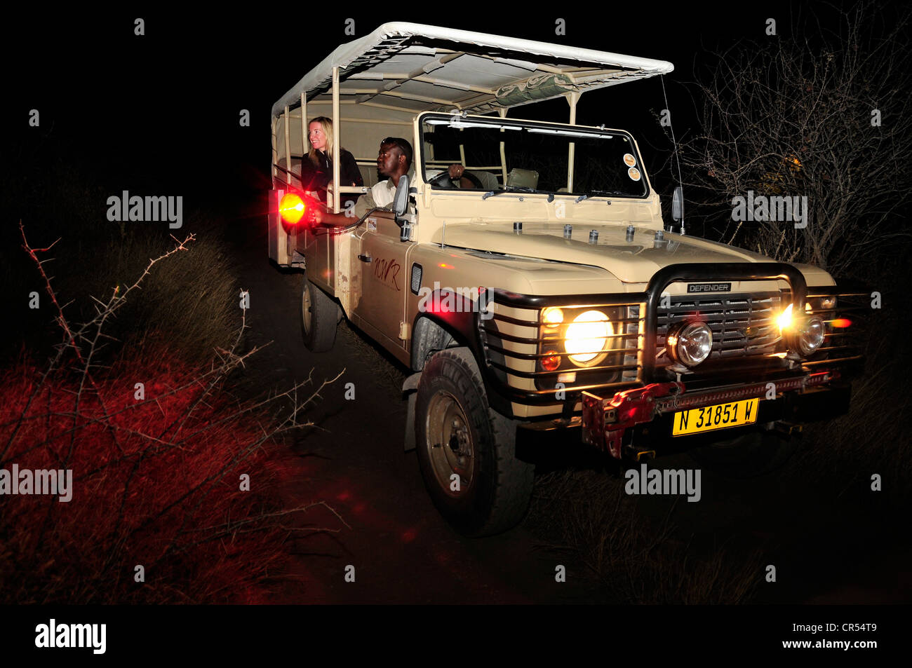 Female ranger hi-res stock photography and images - Alamy