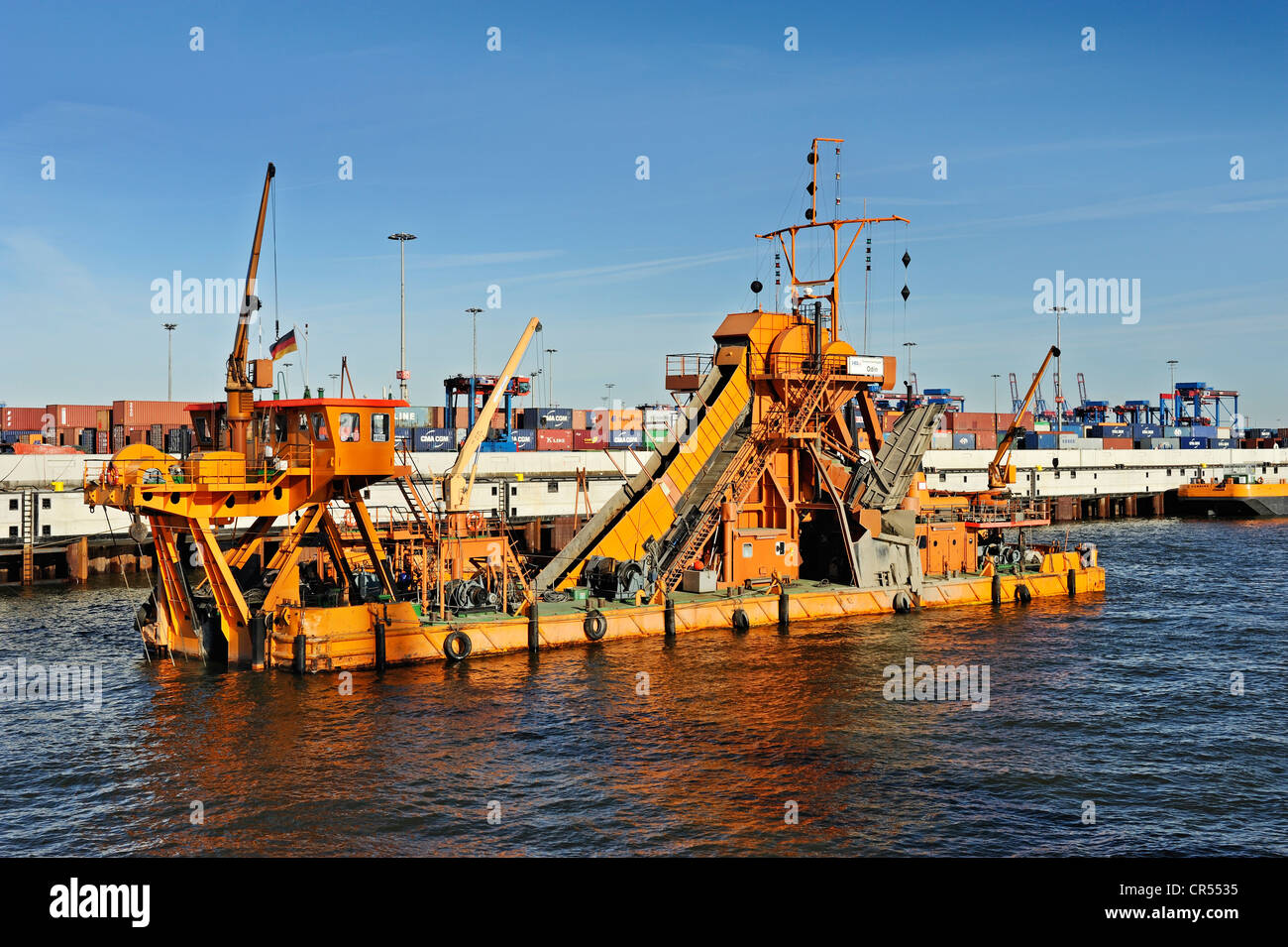 Dredging ship, Odin, dredging the Elbe River, Waltershofer Harbour ...