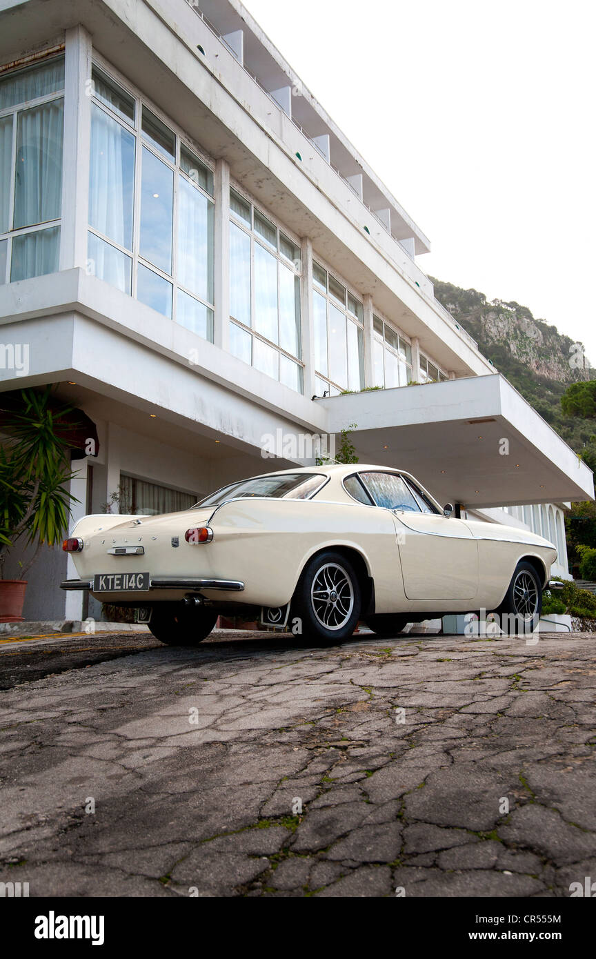 Volvo P1800 classic sports car - as driven by Roger Moore in The Saint ...