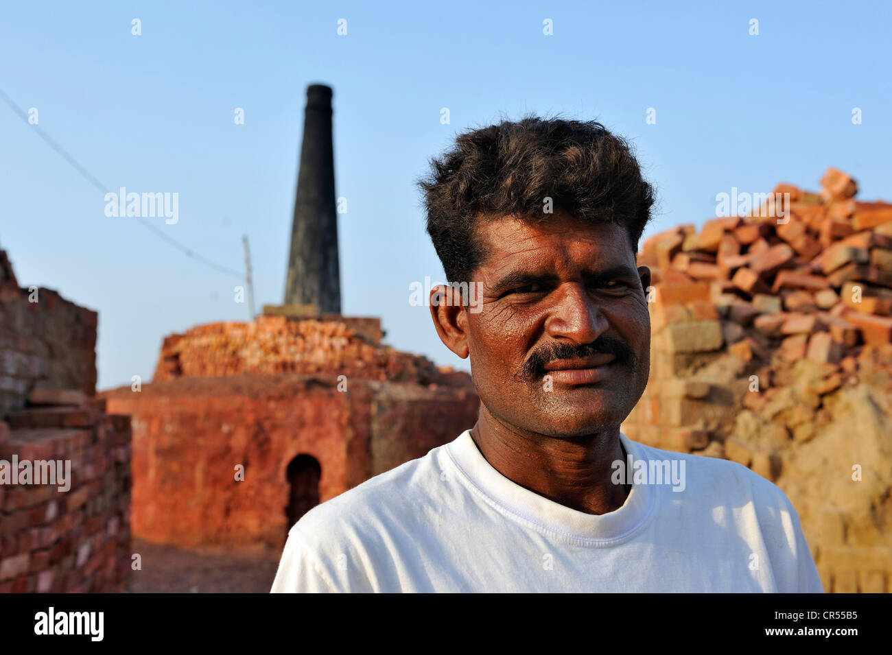 Pakistan pakistani men portrait hi-res stock photography and images - Alamy