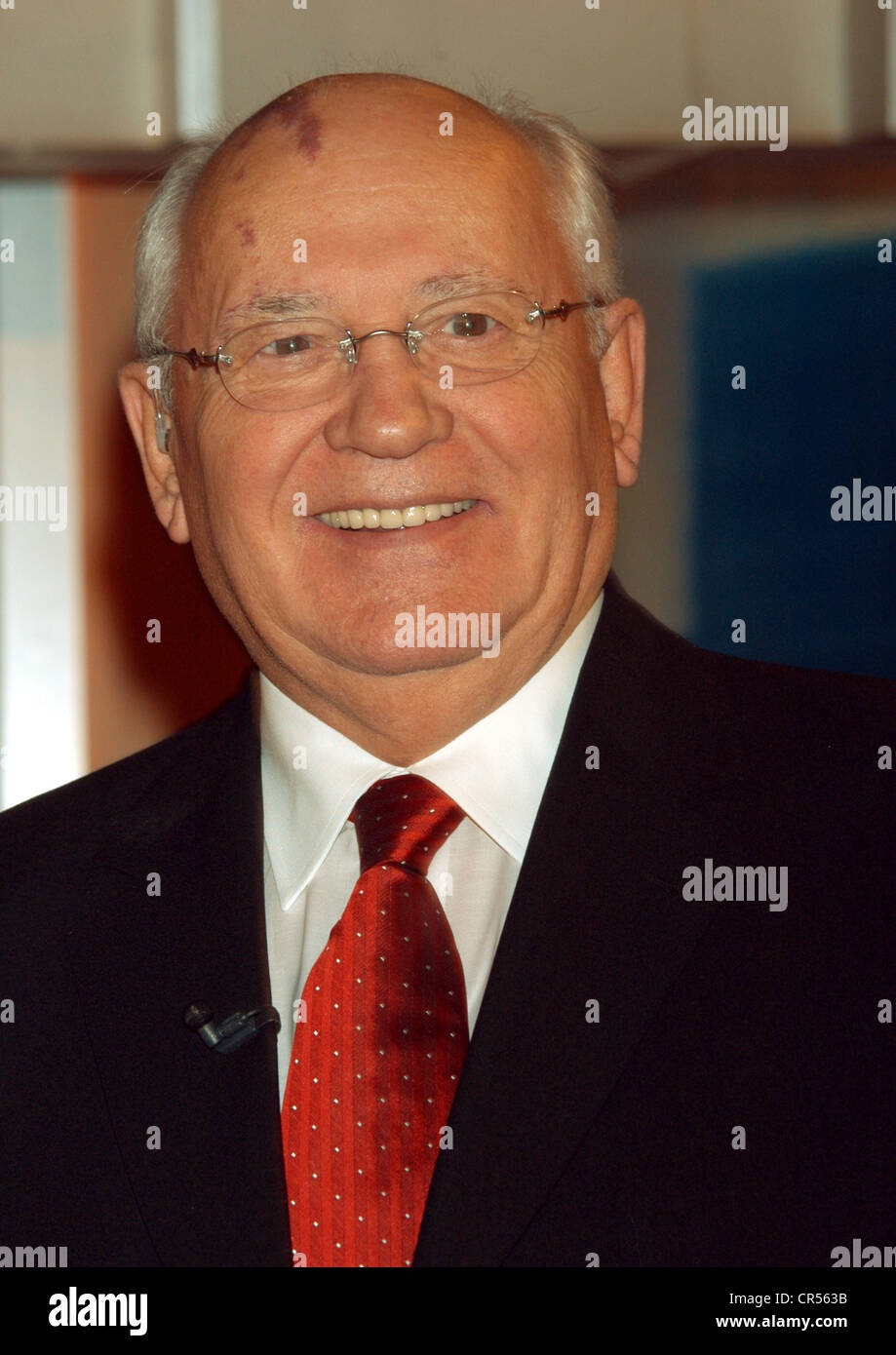 Mikhail gorbachev 1991 hi-res stock photography and images - Alamy