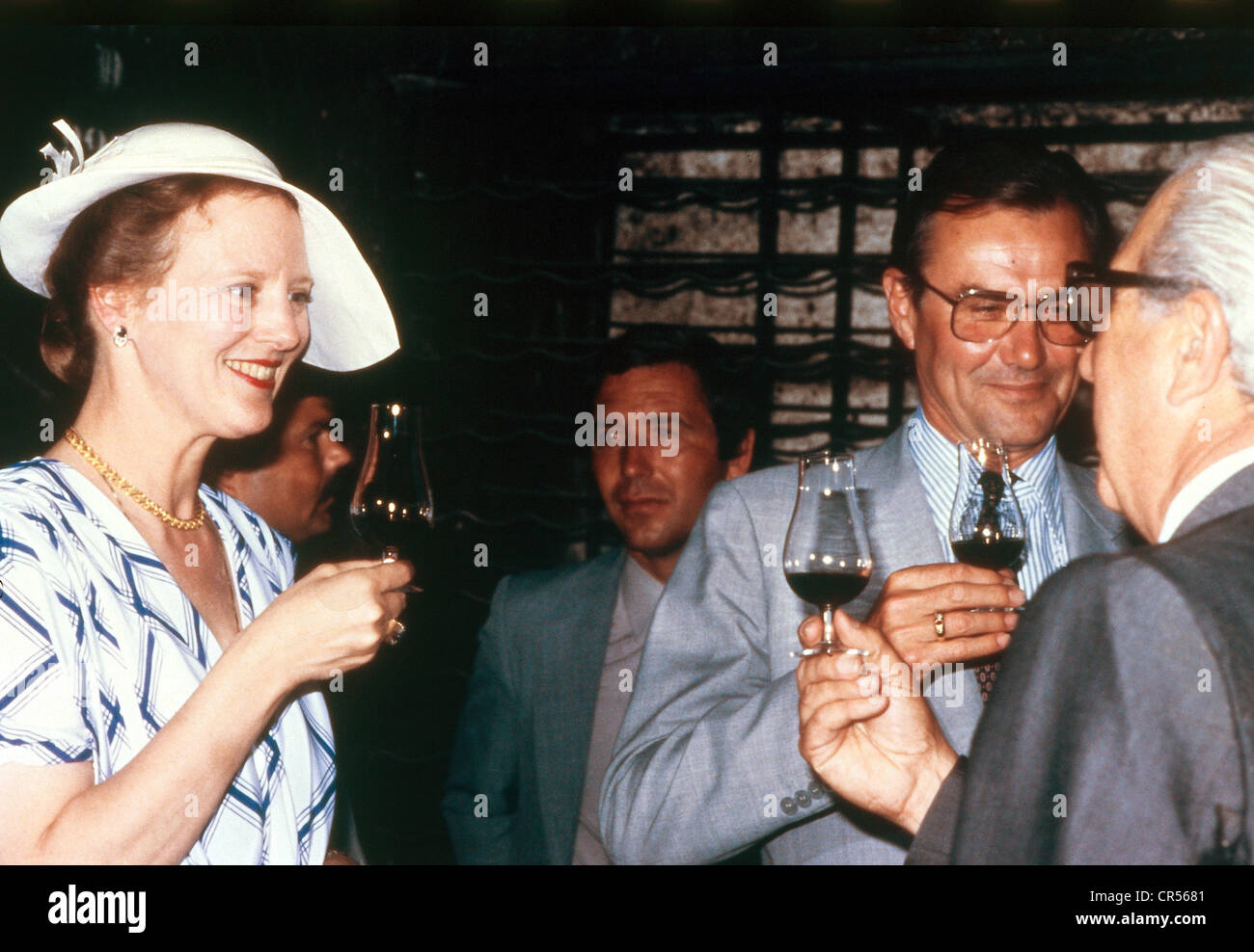 Margaret II, * 16.4.1940, Queen of Denmark since 14.1.1972, with ...