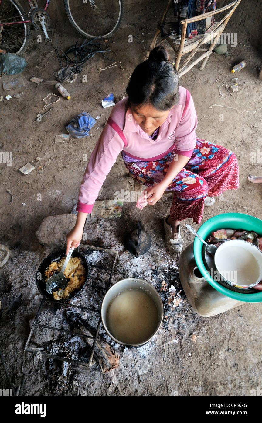 Indigenous kitchen hi-res stock photography and images - Alamy