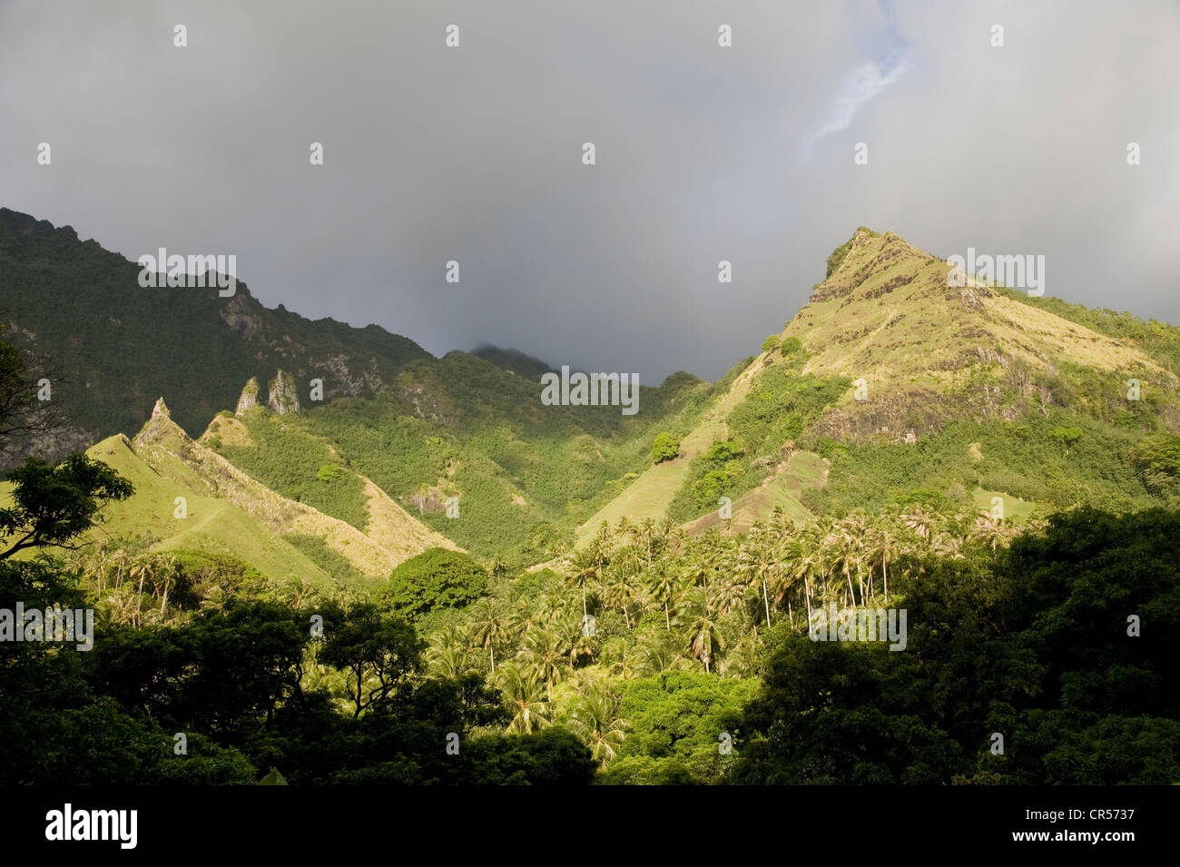 Fatu hiva, marquesas hi-res stock photography and images - Alamy