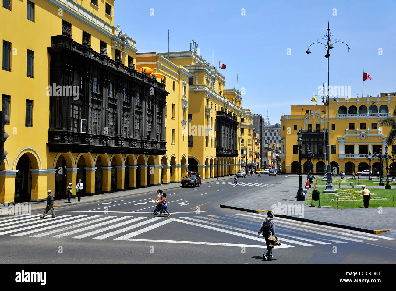 Lima plaza mayor hi-res stock photography and images - Alamy