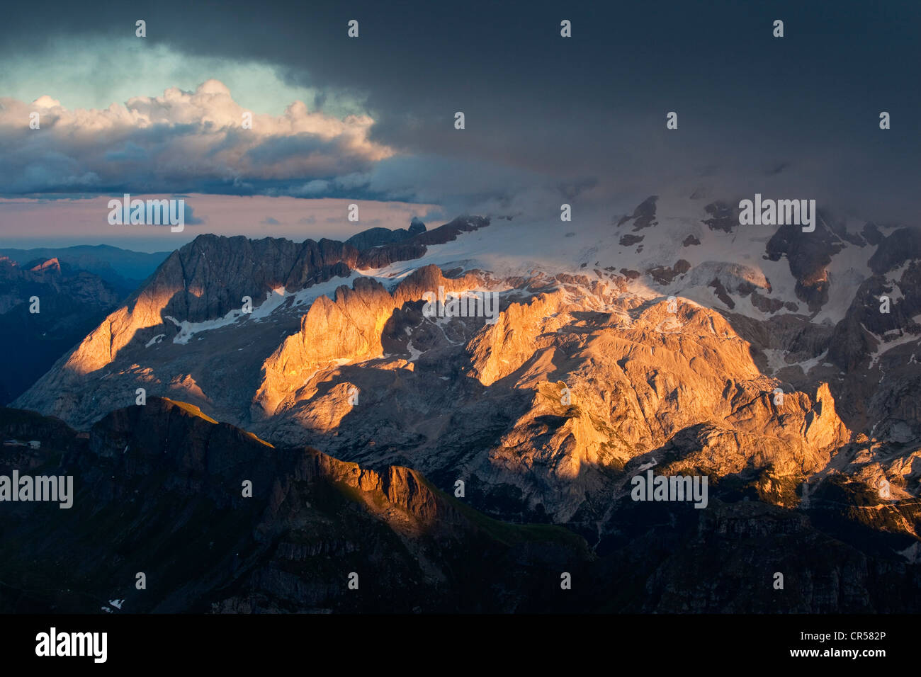 Mt marmolada hi-res stock photography and images - Alamy