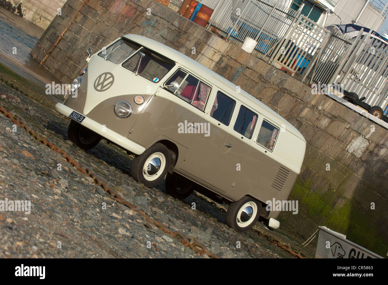 Split screen VW camper van, classic vehicle Stock Photo - Alamy